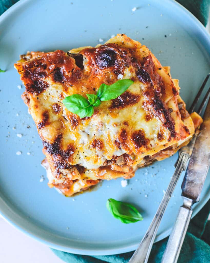 Lasagne - Klassisk Opskrift med Mornaysauce og Grøntsager