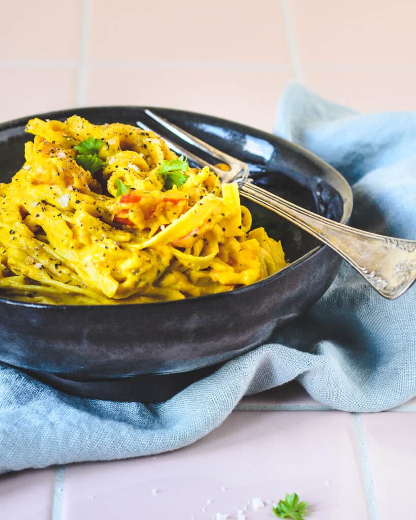 Safran Pasta med Græskar - Nem Aftensmad med Hokkaido